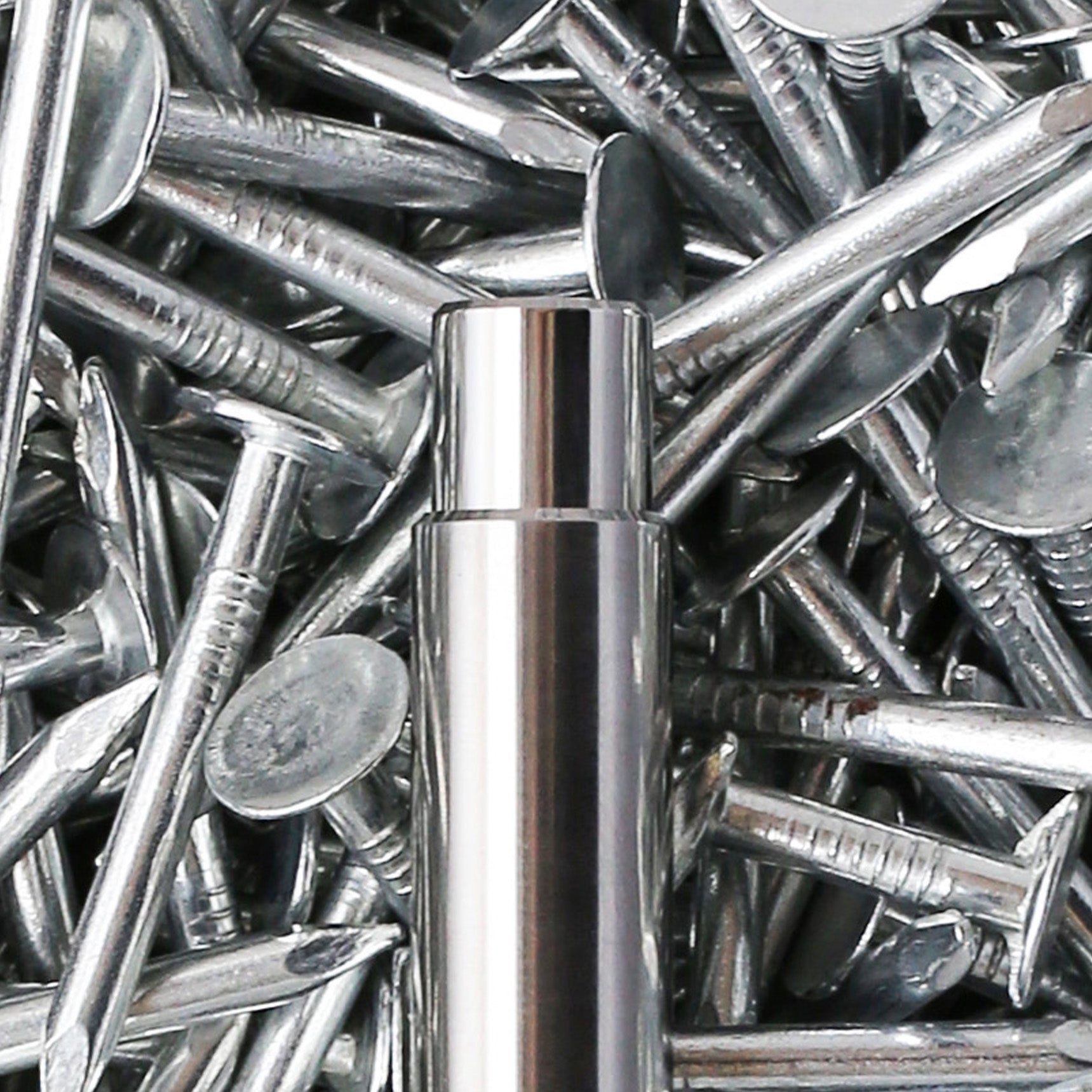 Limited Edition 015 – Studio Neat