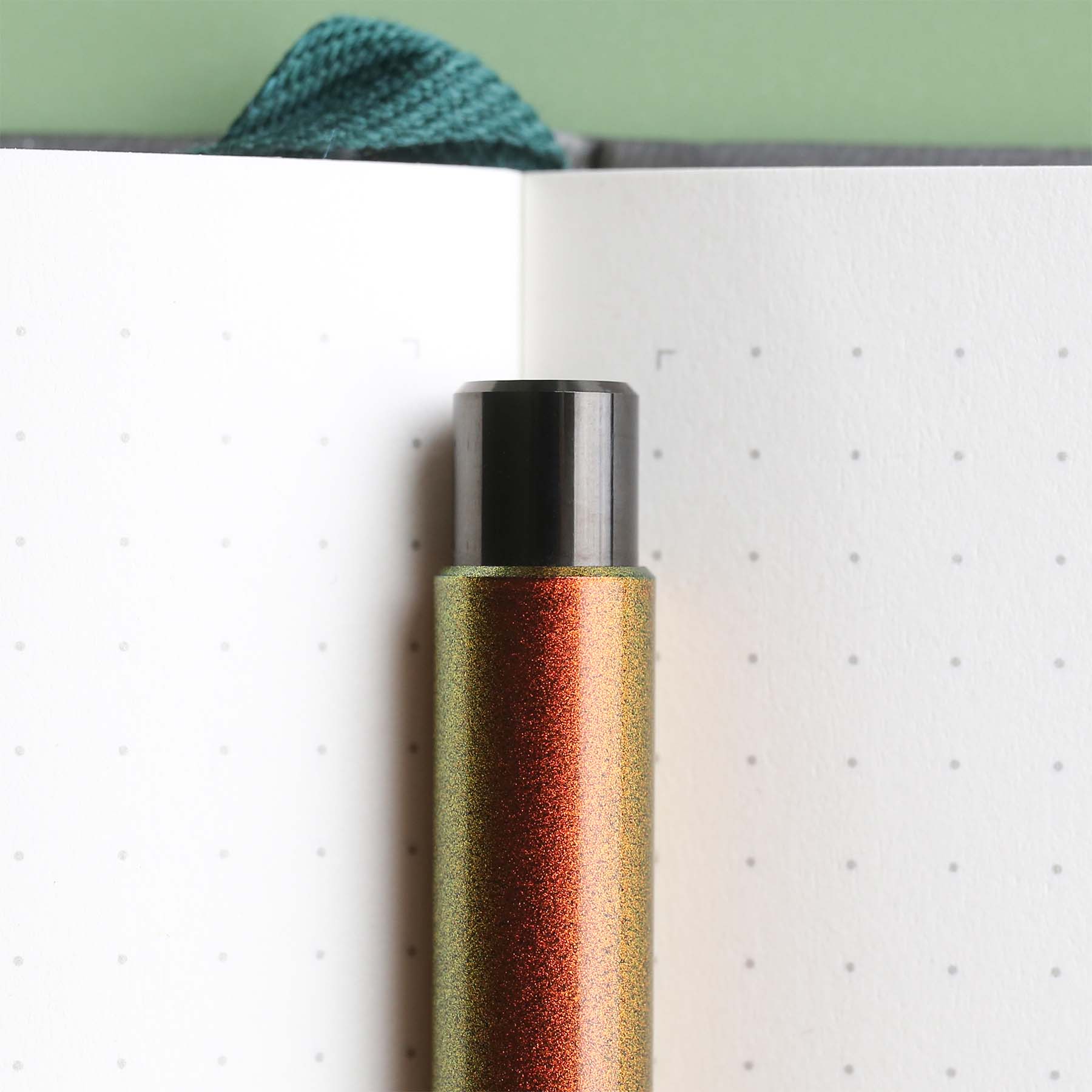 Limited Edition 001 – Studio Neat