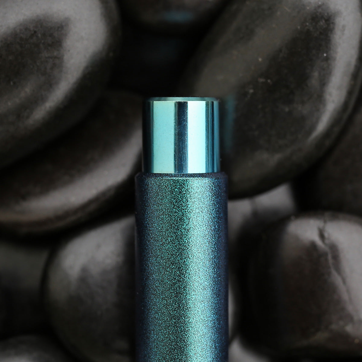 Limited Edition 010 – Studio Neat